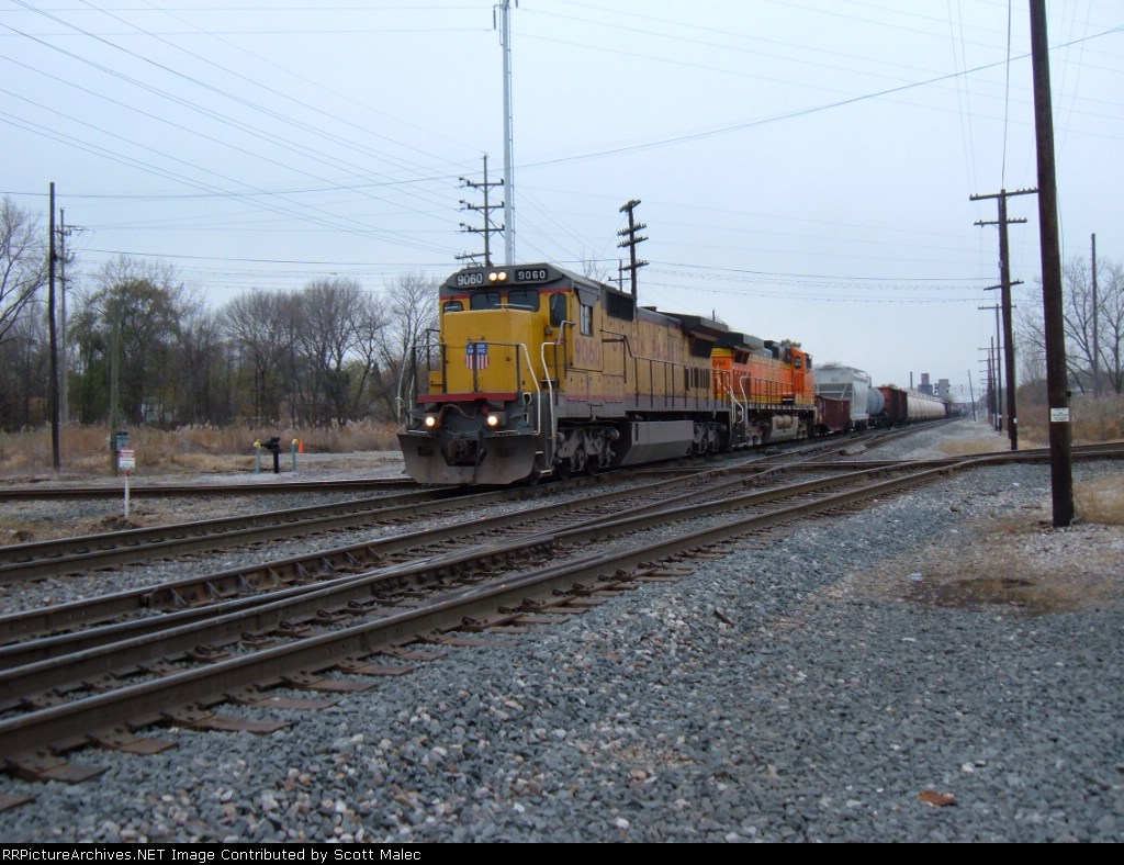 UP 9060 & BNSF 5094